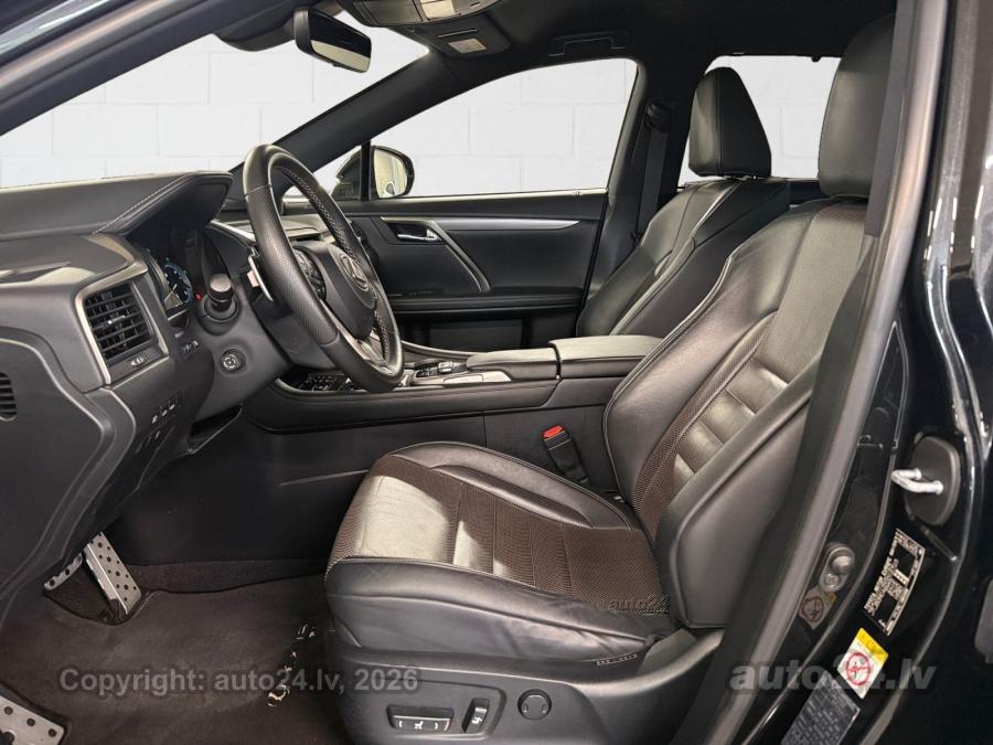 Black Lexus RX 2017 in Tallinn, with an engine capacity of 3.50 L and mileage of 140 thousand km for 31990 €, photo 7 on AUTOMOTO.COM.LV
