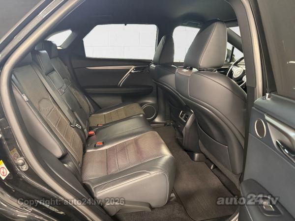 Black Lexus RX 2017 in Tallinn, with an engine capacity of 3.50 L and mileage of 140 thousand km for 31990 €, photo 9 on AUTOMOTO.COM.LV