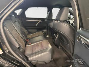 Black Lexus RX 2017 in Tallinn, with an engine capacity of 3.50 L and mileage of 140 thousand km for 31990 €, photo 9 on AUTOMOTO.COM.LV