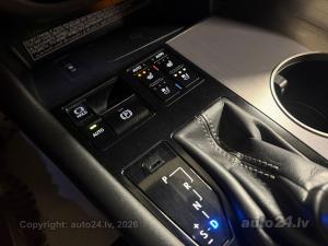 Black Lexus RX 2017 in Tallinn, with an engine capacity of 3.50 L and mileage of 140 thousand km for 31990 €, photo 15 on AUTOMOTO.COM.LV