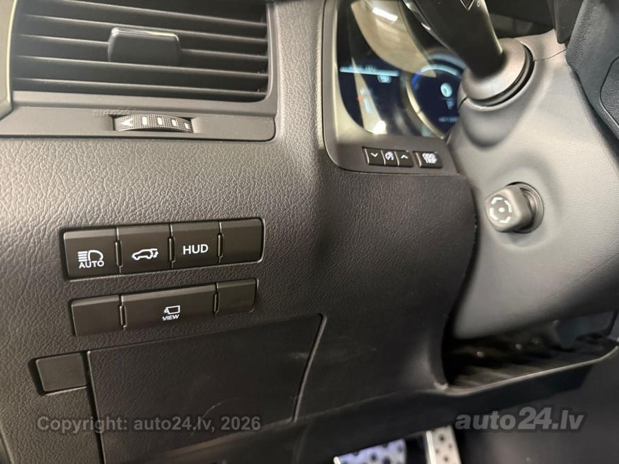 Black Lexus RX 2017 in Tallinn, with an engine capacity of 3.50 L and mileage of 140 thousand km for 31990 €, photo 17 on AUTOMOTO.COM.LV