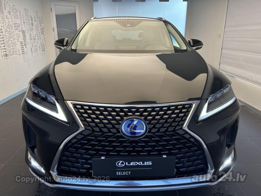 Melns Lexus RX 2020 Tallina, ar dzinēja tilpumu 3.50 L un nobraukumu 130 tūkst. km par 41990 €, foto 4 vietnē AUTOMOTO.COM.LV