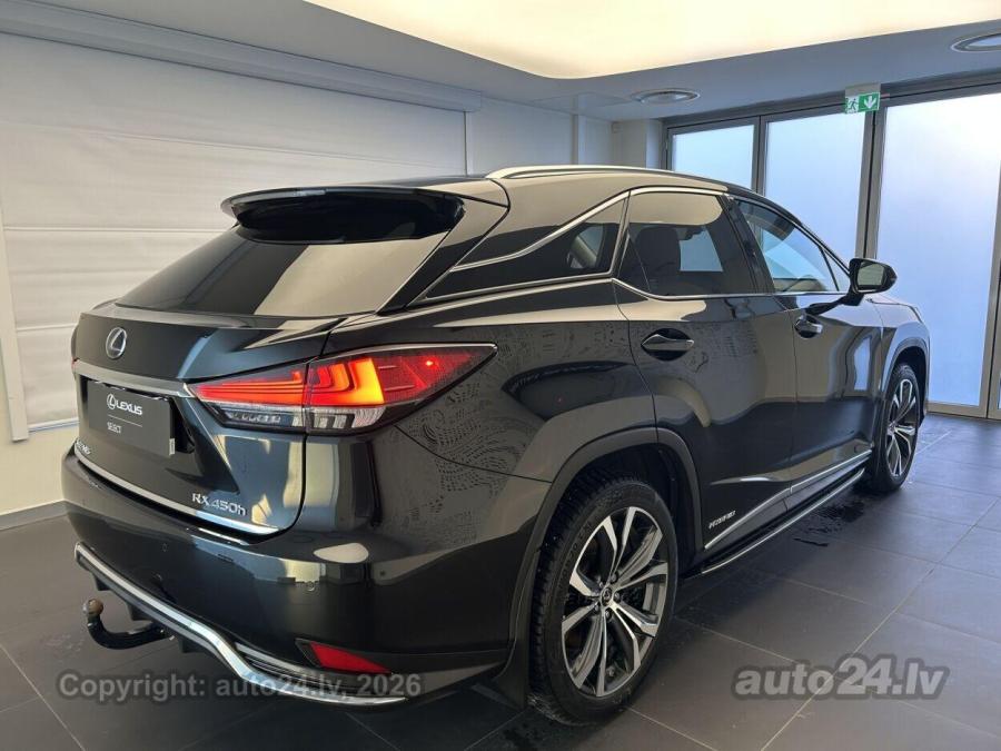 Melns Lexus RX 2020 Tallina, ar dzinēja tilpumu 3.50 L un nobraukumu 130 tūkst. km par 41990 €, foto 6 vietnē AUTOMOTO.COM.LV