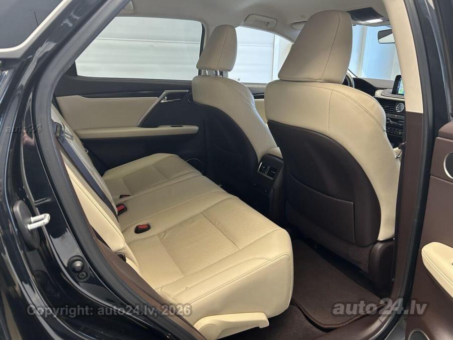 Melns Lexus RX 2020 Tallina, ar dzinēja tilpumu 3.50 L un nobraukumu 130 tūkst. km par 41990 €, foto 9 vietnē AUTOMOTO.COM.LV