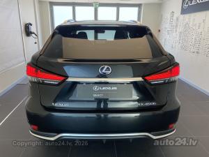 Melns Lexus RX 2021 Tallina, ar dzinēja tilpumu 3.50 L un nobraukumu 60 tūkst. km par 55000 €, foto 4 vietnē AUTOMOTO.COM.LV