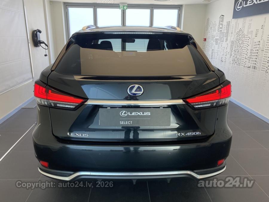 Melns Lexus RX 2021 Tallina, ar dzinēja tilpumu 3.50 L un nobraukumu 60 tūkst. km par 55000 €, foto 4 vietnē AUTOMOTO.COM.LV