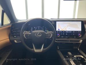Black Lexus RX 2023 in Tallinn, with an engine capacity of 2.50 L and mileage of 36 thousand km for 67900 €, photo 12 on AUTOMOTO.COM.LV