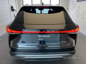 Черный Лексус РХ 2023 в Таллин, объемом двигателя 2.50 л и пробегом 45 тыс. км за 72000 €, фото 4 на AUTOMOTO.COM.LV