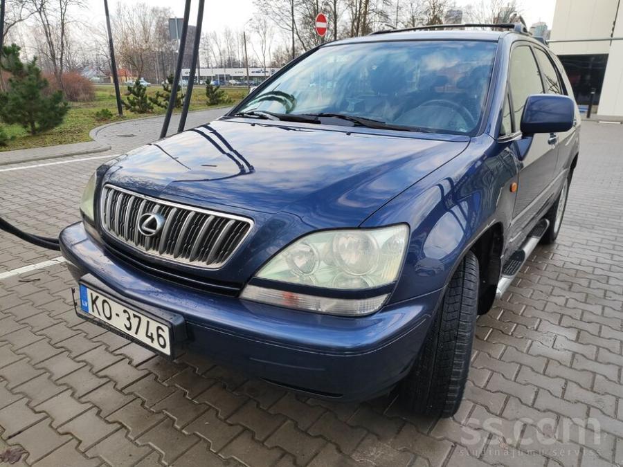 Синий Лексус РХ 2001 в Рига, объемом двигателя 3.00 л и пробегом 315 тыс. км за 2100 €, фото 1 на AUTOMOTO.COM.LV