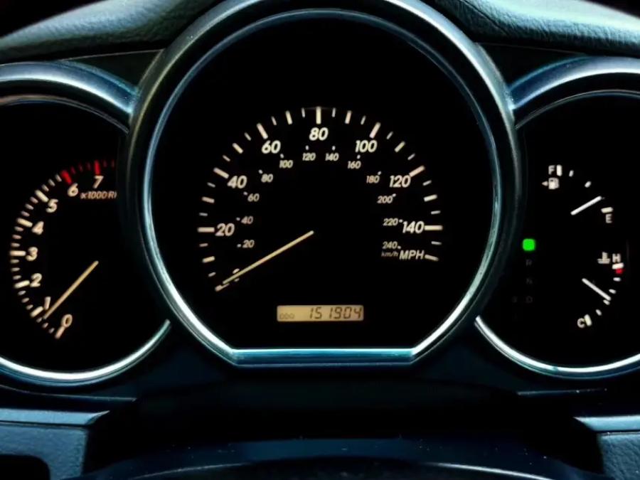Blue Lexus RX 2004 in Riga, with an engine capacity of 3.30 L and mileage of 152 thousand km for 5950 €, photo 12 on AUTOMOTO.COM.LV