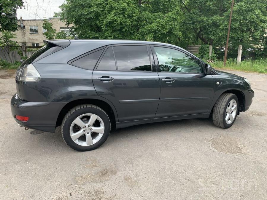 Blue Lexus RX 2005 in Riga, with an engine capacity of 3.00 L and mileage of 307 thousand km for 3999 €, photo 5 on AUTOMOTO.COM.LV