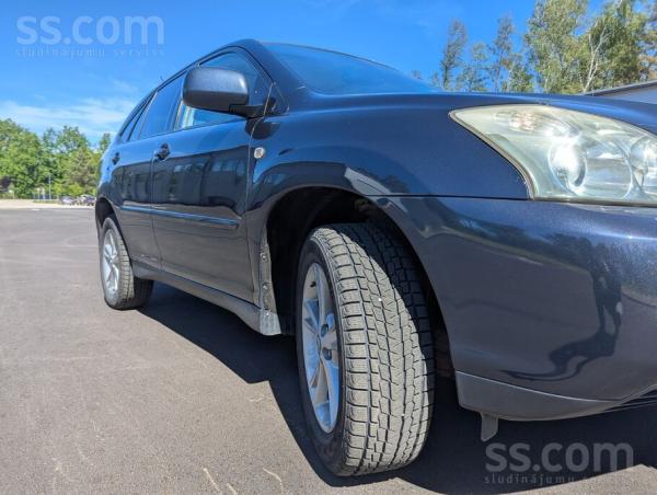 Zils Lexus RX 2005 Rīga, ar dzinēja tilpumu 3.30 L un nobraukumu 334 tūkst. km par 4450 €, foto 2 vietnē AUTOMOTO.COM.LV