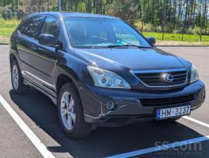Blue Lexus RX 2005 in Riga, with an engine capacity of 3.30 L and mileage of 334 thousand km for 4450 €, photo 4 on AUTOMOTO.COM.LV