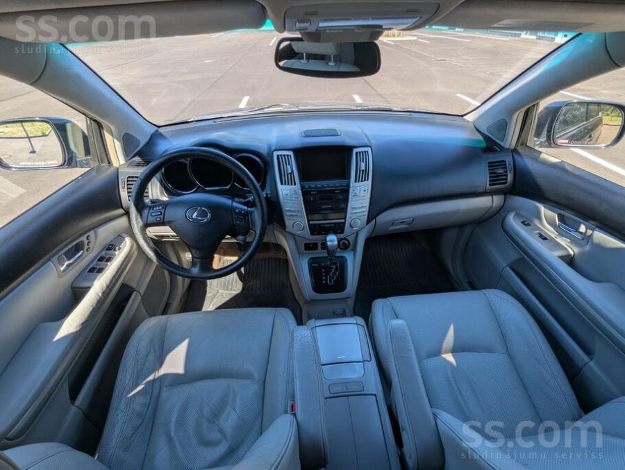 Blue Lexus RX 2005 in Riga, with an engine capacity of 3.30 L and mileage of 334 thousand km for 4450 €, photo 9 on AUTOMOTO.COM.LV