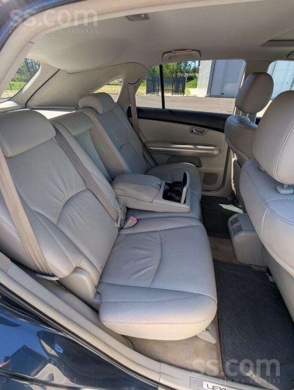 Zils Lexus RX 2005 Rīga, ar dzinēja tilpumu 3.30 L un nobraukumu 334 tūkst. km par 4450 €, foto 9 vietnē AUTOMOTO.COM.LV