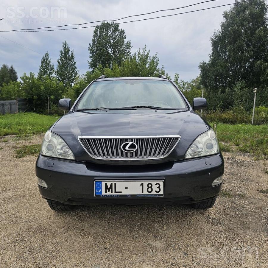 Blue Lexus RX 2005 in Riga, with an engine capacity of 3.00 L and mileage of 320 thousand km for 3950 €, photo 3 on AUTOMOTO.COM.LV