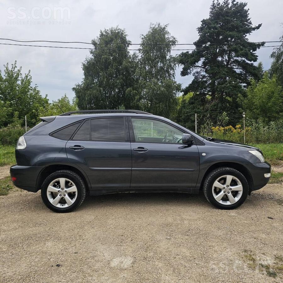 Blue Lexus RX 2005 in Riga, with an engine capacity of 3.00 L and mileage of 320 thousand km for 3950 €, photo 8 on AUTOMOTO.COM.LV
