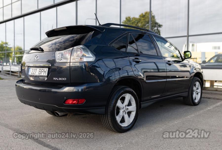 Blue Lexus RX 2005 in Tallinn, with an engine capacity of 3.00 L and mileage of 210 thousand km for 3499 €, photo 5 on AUTOMOTO.COM.LV