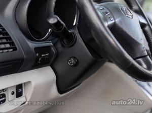 Blue Lexus RX 2005 in Tallinn, with an engine capacity of 3.00 L and mileage of 210 thousand km for 3499 €, photo 17 on AUTOMOTO.COM.LV