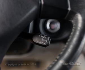 Blue Lexus RX 2005 in Tallinn, with an engine capacity of 3.00 L and mileage of 210 thousand km for 3499 €, photo 19 on AUTOMOTO.COM.LV