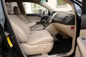 Zils Lexus RX 2006 Jelgava, ar dzinēja tilpumu 3.30 L un nobraukumu 267 tūkst. km par 6900 €, foto 17 vietnē AUTOMOTO.COM.LV