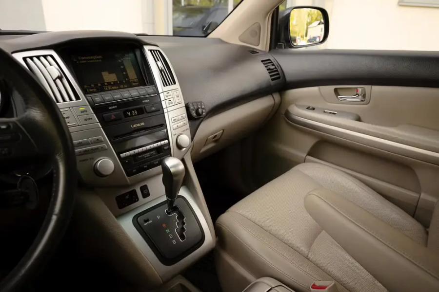 Zils Lexus RX 2006 Jelgava, ar dzinēja tilpumu 3.30 L un nobraukumu 267 tūkst. km par 6900 €, foto 20 vietnē AUTOMOTO.COM.LV