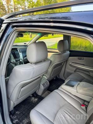 Blue Lexus RX 2007 in Riga, with an engine capacity of 3.30 L and mileage of 269 thousand km for 6740 €, photo 5 on AUTOMOTO.COM.LV