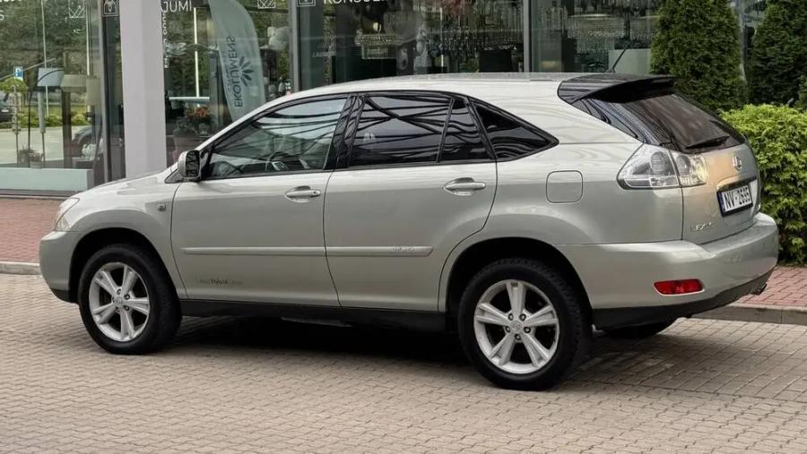 Blue Lexus RX 2007 in Riga, with an engine capacity of 3.30 L and mileage of 381 thousand km for 3900 €, photo 5 on AUTOMOTO.COM.LV