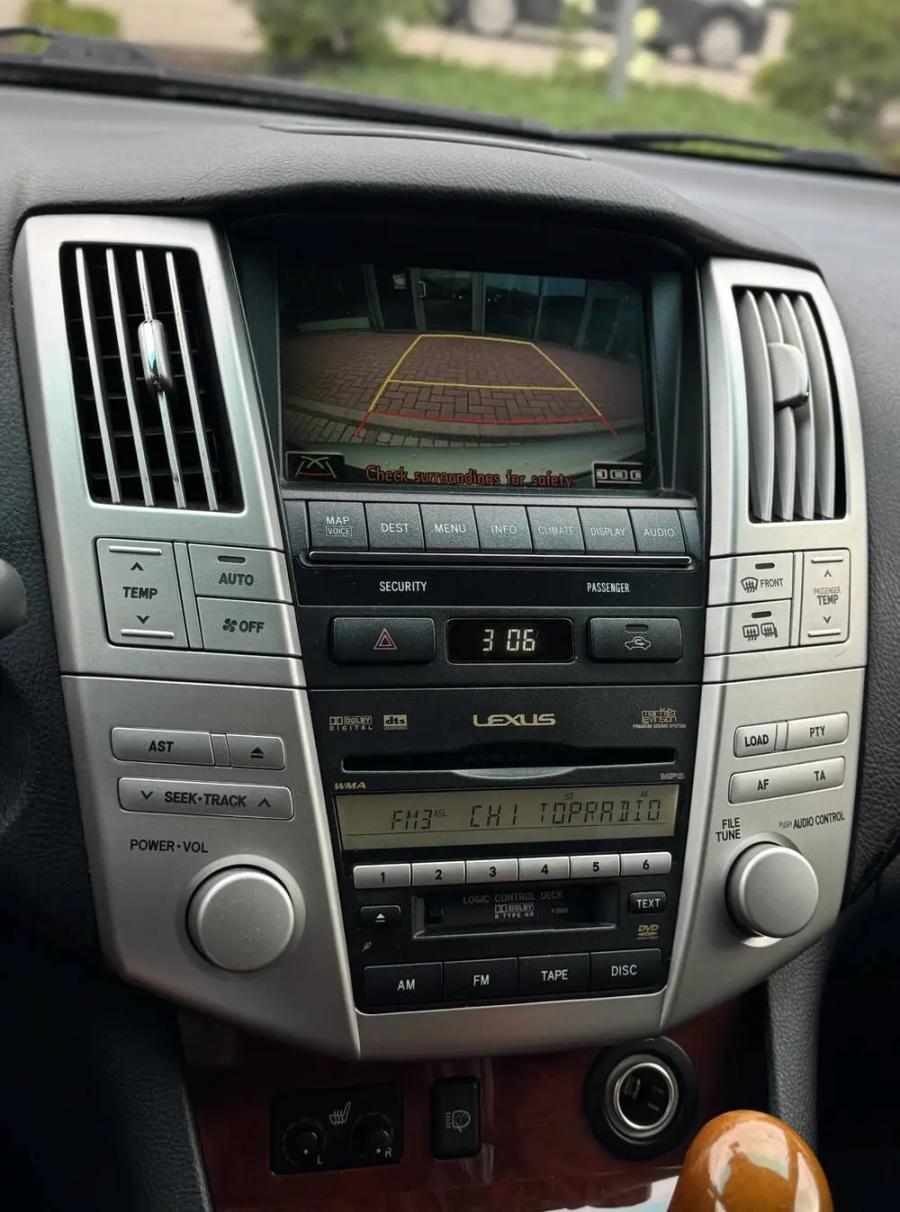 Blue Lexus RX 2007 in Riga, with an engine capacity of 3.30 L and mileage of 381 thousand km for 3900 €, photo 19 on AUTOMOTO.COM.LV