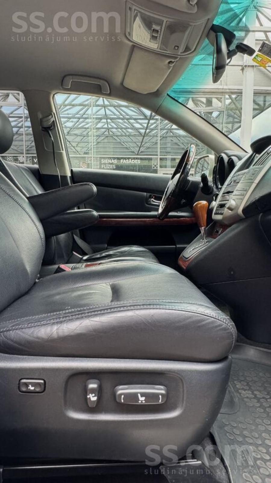 Zils Lexus RX 2007 Rīga, ar dzinēja tilpumu 3.30 L un nobraukumu 381 tūkst. km par 3900 €, foto 15 vietnē AUTOMOTO.COM.LV