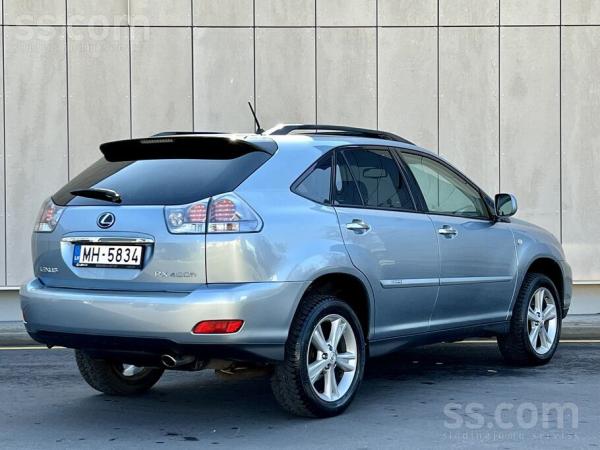 Blue Lexus RX 2008 in Riga, with an engine capacity of 3.30 L and mileage of 262 thousand km for 5000 €, photo 8 on AUTOMOTO.COM.LV