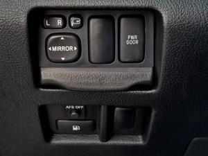 Blue Lexus RX 2008 in Riga, with an engine capacity of 3.30 L and mileage of 309 thousand km for 6190 €, photo 18 on AUTOMOTO.COM.LV