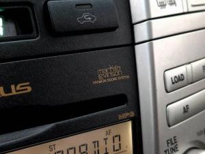 Blue Lexus RX 2008 in Riga, with an engine capacity of 3.30 L and mileage of 309 thousand km for 6190 €, photo 22 on AUTOMOTO.COM.LV