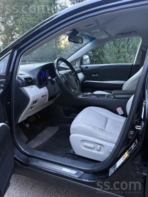 Zils Lexus RX 2010 Daugavpils, ar dzinēja tilpumu 3.50 L un nobraukumu 379 tūkst. km par 10500 €, foto 7 vietnē AUTOMOTO.COM.LV