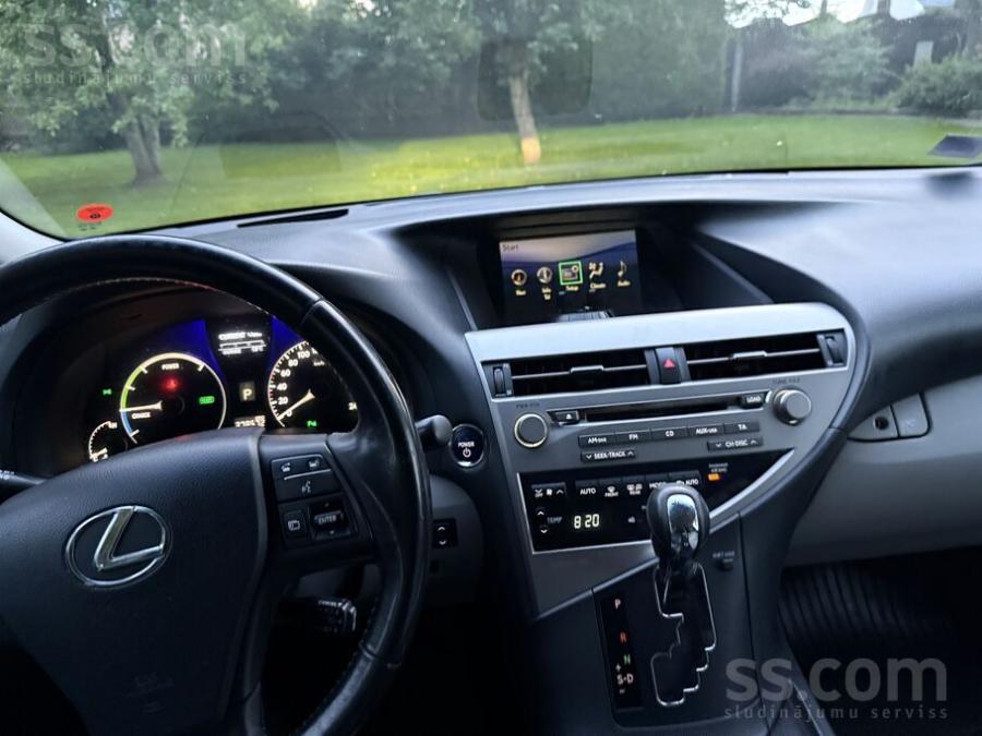 Zils Lexus RX 2010 Daugavpils, ar dzinēja tilpumu 3.50 L un nobraukumu 379 tūkst. km par 10500 €, foto 9 vietnē AUTOMOTO.COM.LV