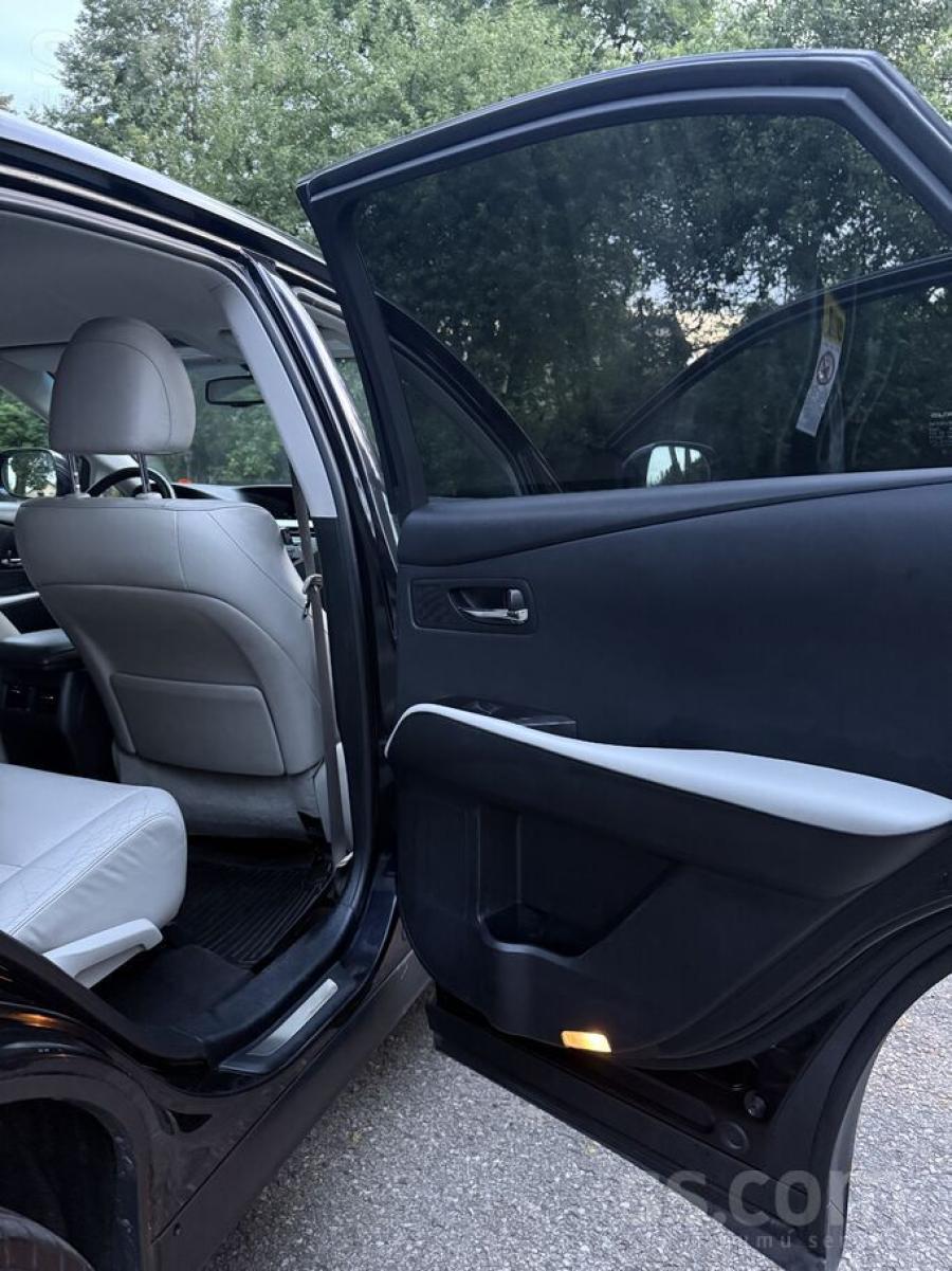 Zils Lexus RX 2010 Daugavpils, ar dzinēja tilpumu 3.50 L un nobraukumu 379 tūkst. km par 10500 €, foto 14 vietnē AUTOMOTO.COM.LV