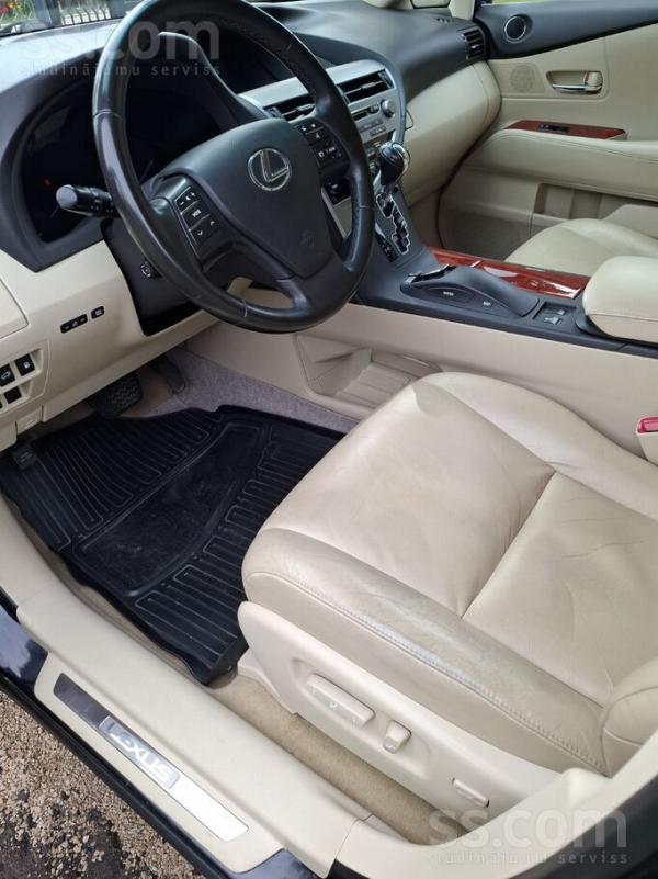 Zils Lexus RX 2010 Rīga, ar dzinēja tilpumu 4.50 L un nobraukumu 202 tūkst. km par 13000 €, foto 5 vietnē AUTOMOTO.COM.LV