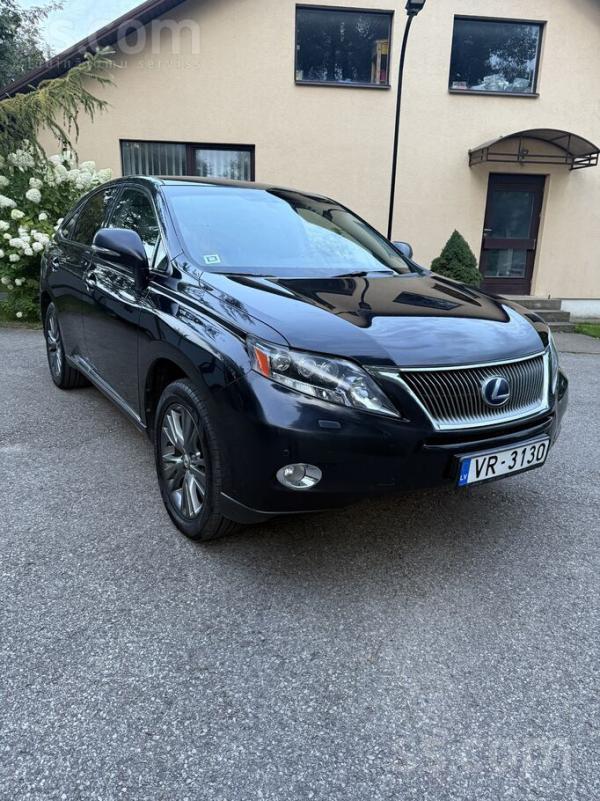 Zils Lexus RX 2010 Daugavpils, ar dzinēja tilpumu 3.50 L un nobraukumu 388 tūkst. km par 8150 €, foto 3 vietnē AUTOMOTO.COM.LV