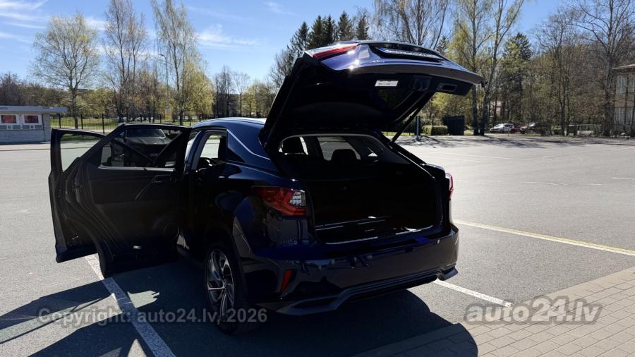 Zils Lexus RX 2017 Tallina, ar dzinēja tilpumu 3.50 L un nobraukumu 155 tūkst. km par 31000 €, foto 6 vietnē AUTOMOTO.COM.LV