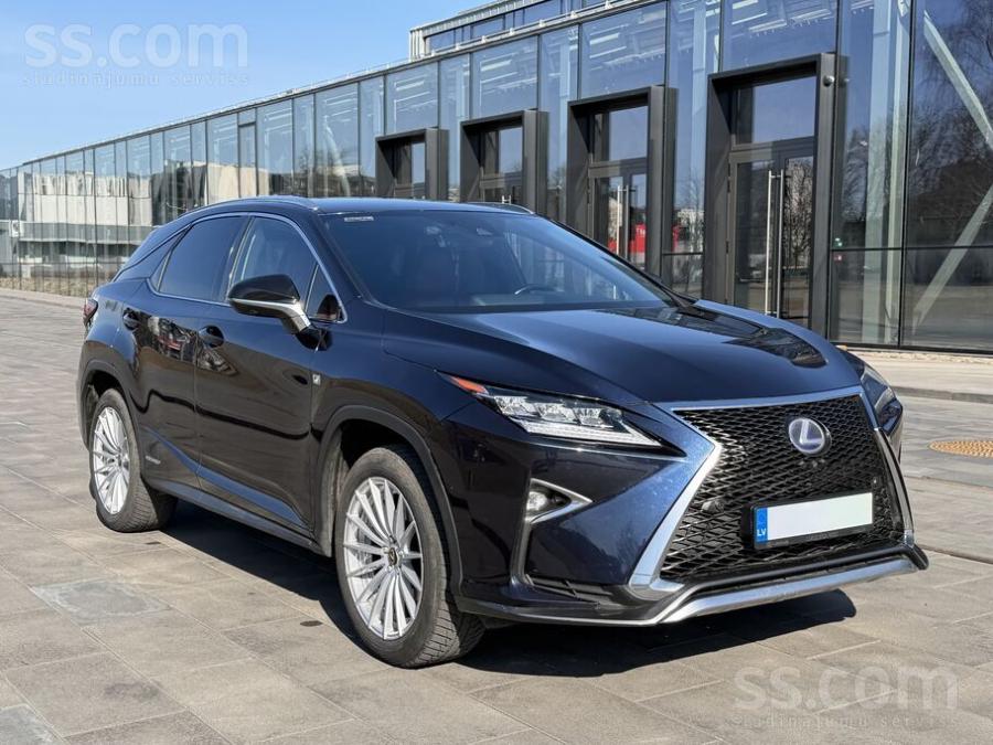 Blue Lexus RX 2017 in Riga, with an engine capacity of 3.50 L and mileage of 155 thousand km for 35900 €, photo 3 on AUTOMOTO.COM.LV