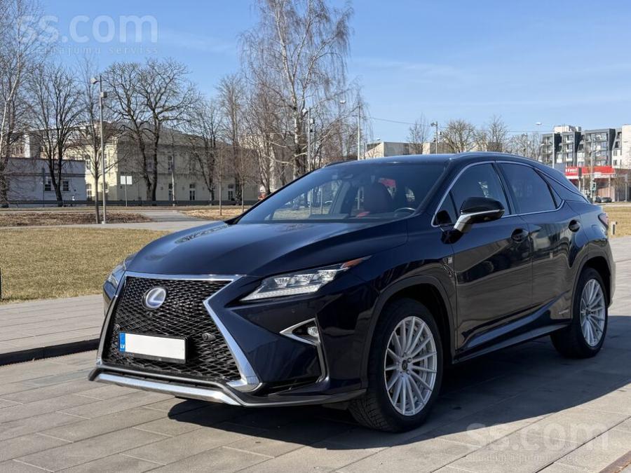 Blue Lexus RX 2017 in Riga, with an engine capacity of 3.50 L and mileage of 155 thousand km for 35900 €, photo 4 on AUTOMOTO.COM.LV