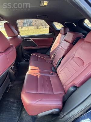 Blue Lexus RX 2017 in Riga, with an engine capacity of 3.50 L and mileage of 155 thousand km for 35900 €, photo 11 on AUTOMOTO.COM.LV