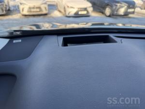 Синий Лексус РХ 2017 в Рига, объемом двигателя 3.50 л и пробегом 150 тыс. км за 30900 €, фото 14 на AUTOMOTO.COM.LV