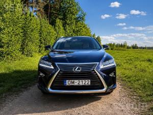 Blue Lexus RX 2018 in Riga, with an engine capacity of 2.00 L and mileage of 123 thousand km for 24900 €, photo  on AUTOMOTO.COM.LV