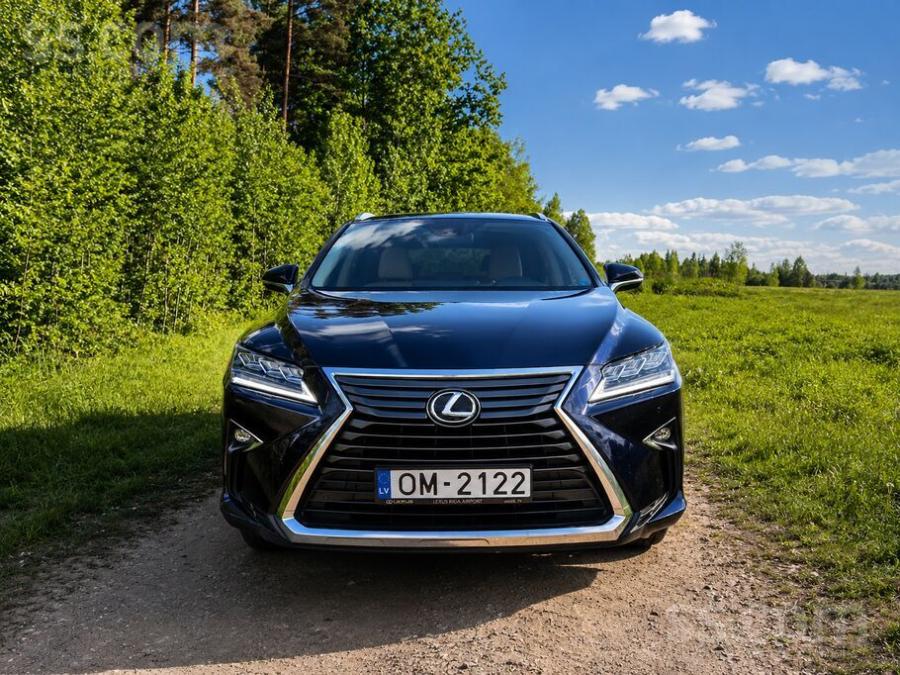 Blue Lexus RX 2018 in Riga, with an engine capacity of 2.00 L and mileage of 123 thousand km for 24900 €, photo 1 on AUTOMOTO.COM.LV