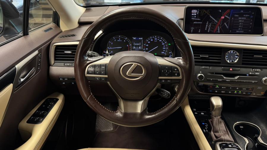 Blue Lexus RX 2018 in Riga, with an engine capacity of 2.00 L and mileage of 125 thousand km for 24900 €, photo 11 on AUTOMOTO.COM.LV