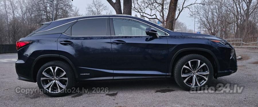 Zils Lexus RX 2019 Tallina, ar dzinēja tilpumu 3.50 L un nobraukumu 104 tūkst. km par 33500 €, foto 3 vietnē AUTOMOTO.COM.LV