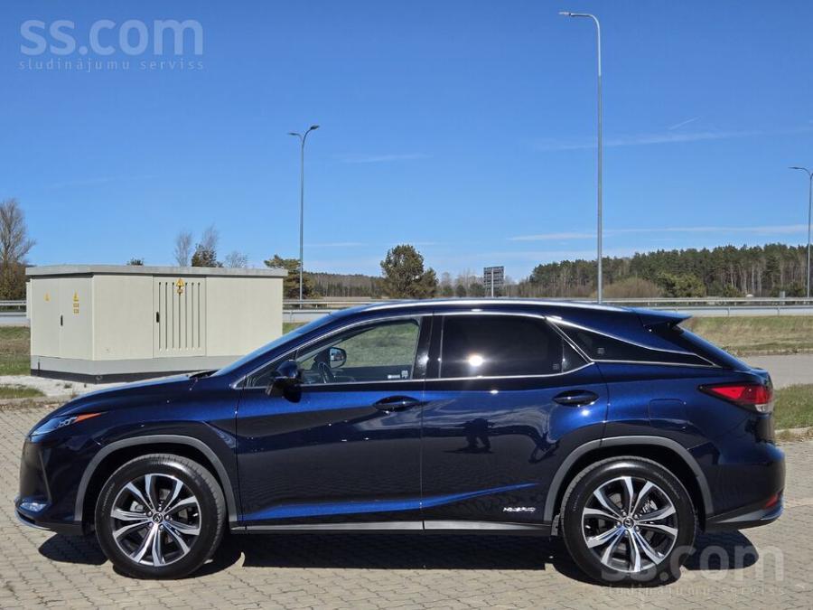 Blue Lexus RX 2021 in Jurmala, with an engine capacity of 3.50 L and mileage of 115 thousand km for 37990 €, photo 6 on AUTOMOTO.COM.LV