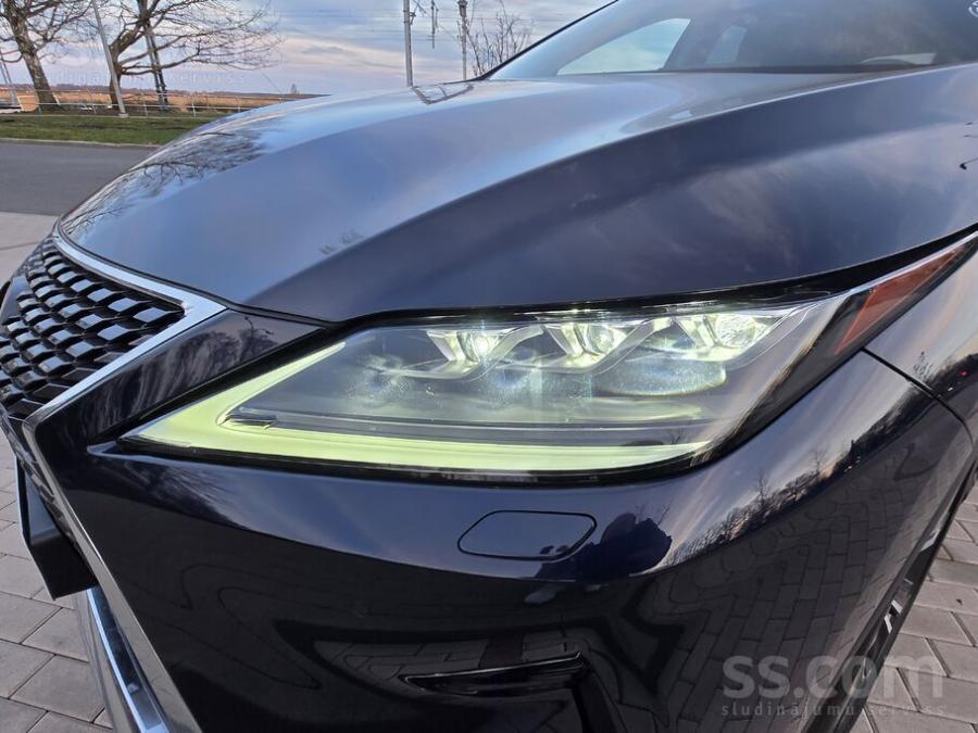 Blue Lexus RX 2021 in Jurmala, with an engine capacity of 3.50 L and mileage of 115 thousand km for 37990 €, photo 10 on AUTOMOTO.COM.LV