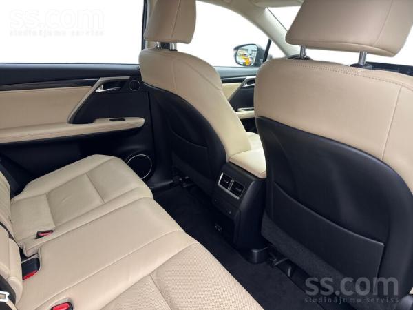 Blue Lexus RX 2021 in Riga, with an engine capacity of 3.50 L and mileage of 76 thousand km for 37900 €, photo 8 on AUTOMOTO.COM.LV